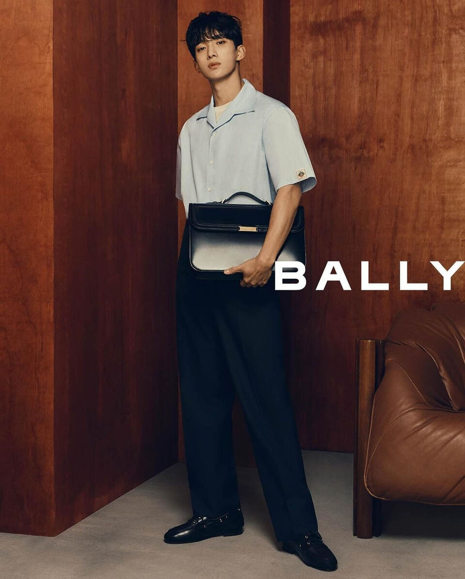 SEVENTEEN's DK, Epitome of Sophisticated Style