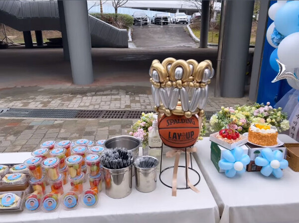 Basketball Star Lee Gwanhee Receives Surprise from International Fans