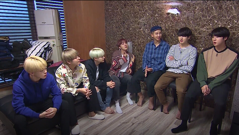 [BTS Spot] A Special Retreat in BTS's Former Residence: Cafe 'Huyga'