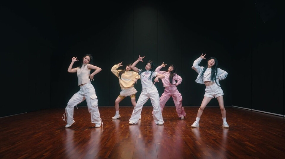 K-Pop's Newest Sensation ILLIT Unveils 'Magnetic' Moves