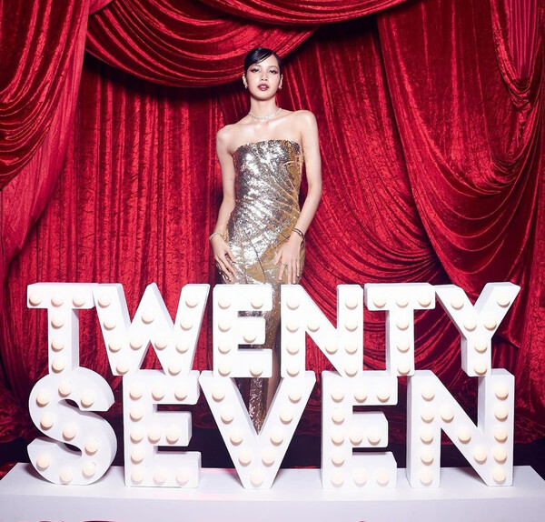 Lisa Shares 27th Birthday Party Photos from Her Hometown in Thailand