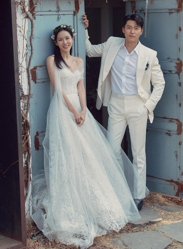 Park Jun Hyun Wedding Hyun Bin And Son Ye Jin Release Megawatt Smiling