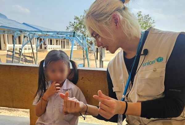 Felix of Stray Kids Inspires with UNICEF Volunteering Efforts in Laos