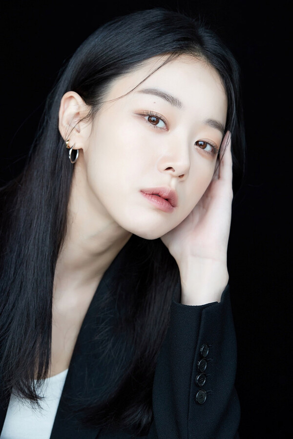 Lee Joo-myung to Make Big Screen Debut in Comedy Film 'Pilot'