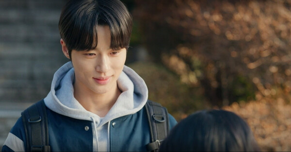 'Lovely Runner’ Seon-jae and Sol’s Sweet Romance.. But...