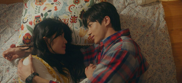 'Lovely Runner' Dominates Ratings with Emotional Breakup Storyline