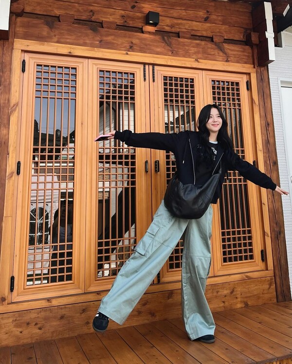 BLACKPINK Jisoo Charms Fans with Her Adorable and Lovely Update