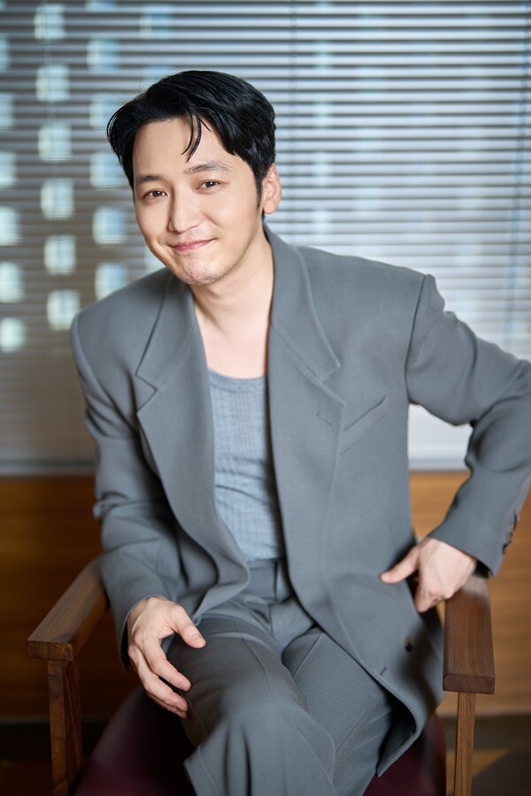 'Following' Byun Yo-han, Learning to Let Go Led to Personal Growth