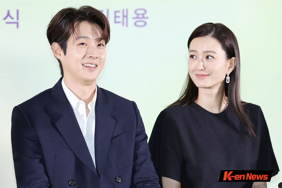 'Wonderland' Choi Woo-shik and Jung Yu-mi, Sibling-Like Chemistry