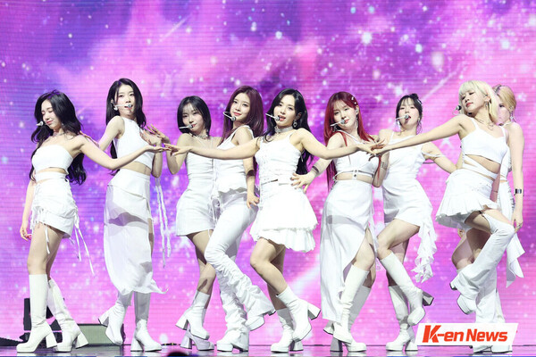 Kep1er to Continue as 7-Member Group After First Full Album Release