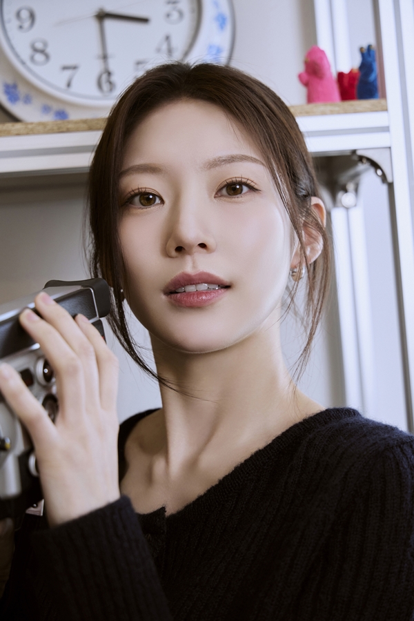 [Interview] Gong Seung-yeon on 'Handsome Guys': "It Felt Like Meeting ...