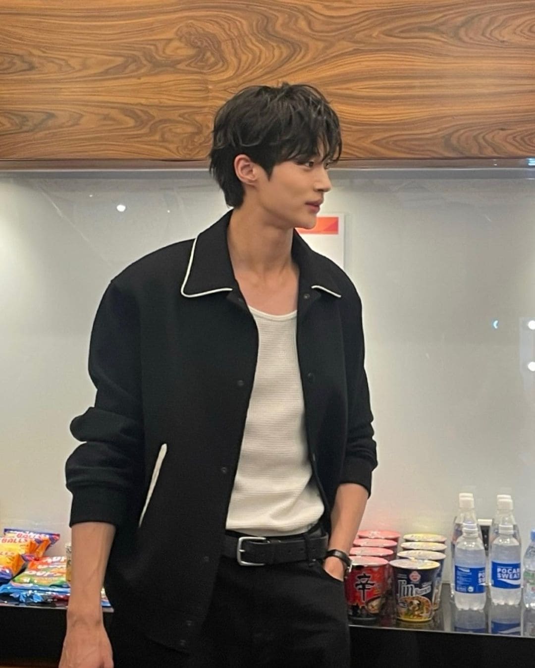 Byun Woo-seok Reveals a Slimmer Look During Asia Fan Tour