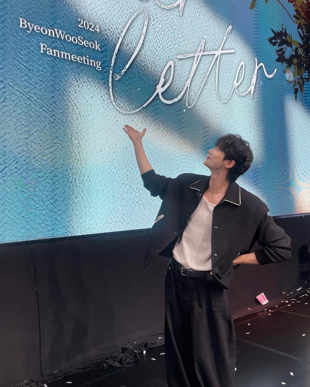 Byun Woo-seok Reveals a Slimmer Look During Asia Fan Tour