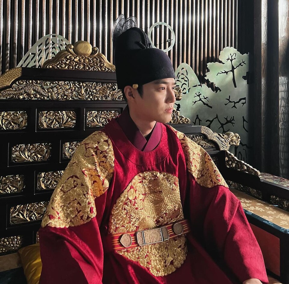 [Interview] 'Missing Crown Prince' Suho: "I Became a Clown for My Juniors"