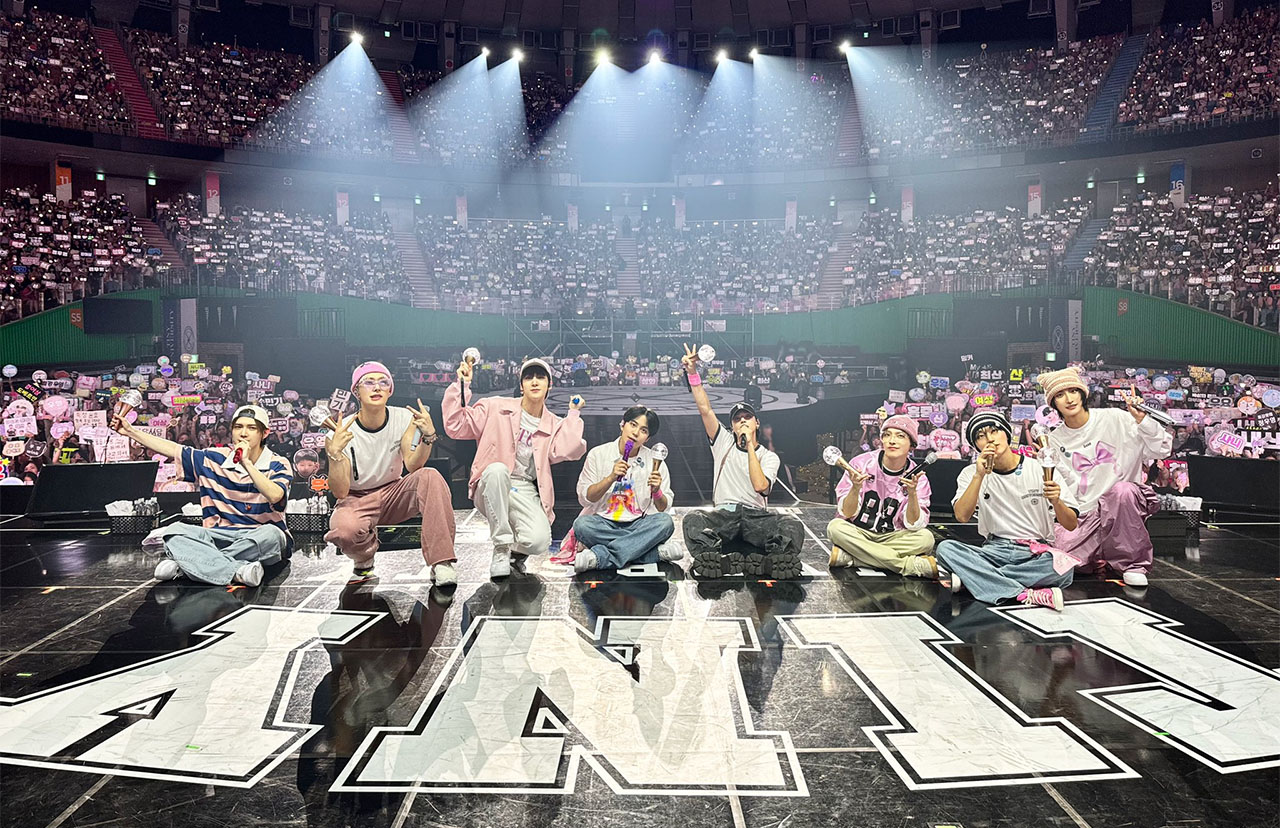 ATEEZ Completes Korean Fan Meeting to Resounding Success