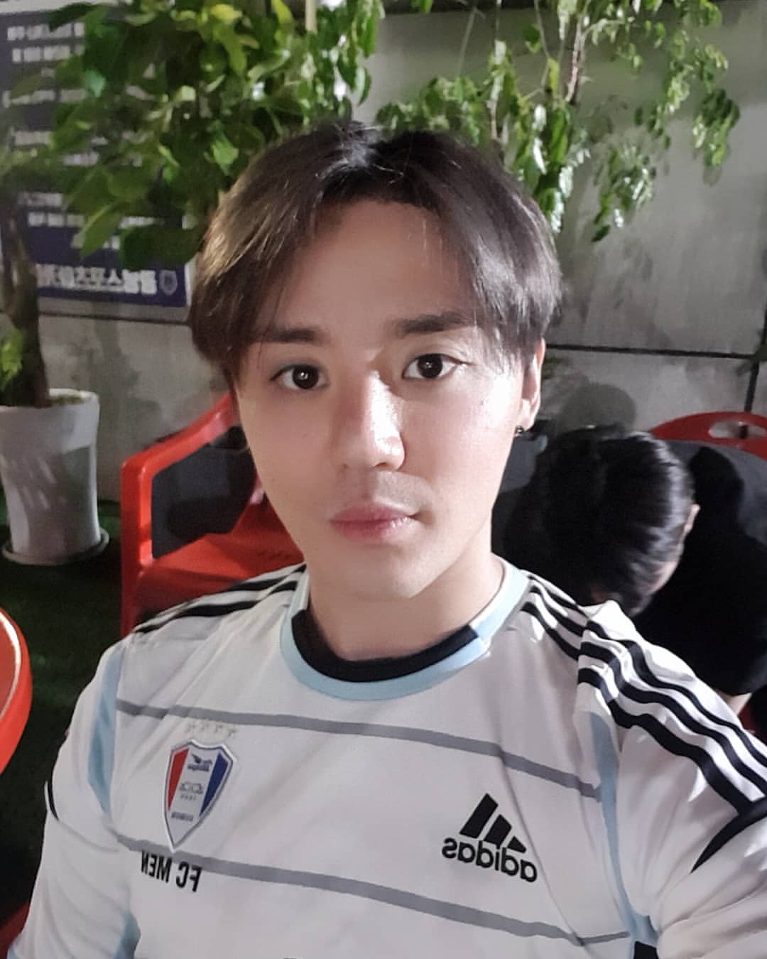 "Soccer Enthusiast" Kim Jun-su to Showcase His Soccer Skills on TV for ...