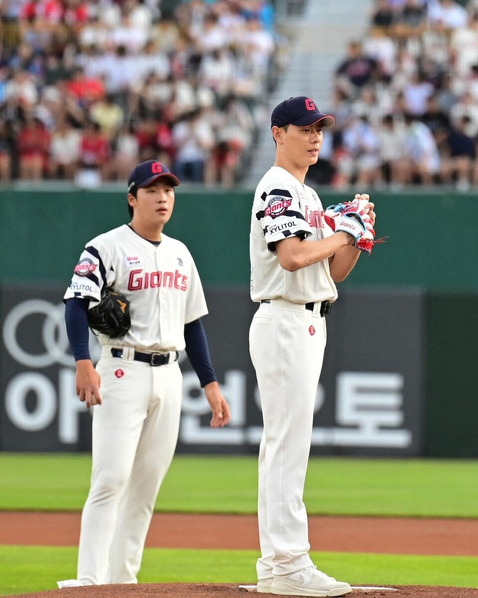 'Form's Insane' Basketball Player Lee Kwan-hee Looks Even Better in a ...