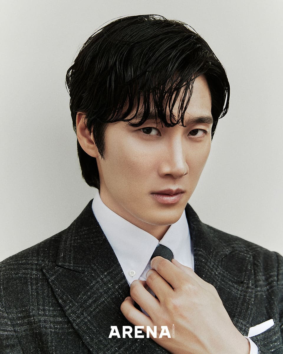 Ahn Bo-hyun Exudes Refined Masculinity [Photoshoot]