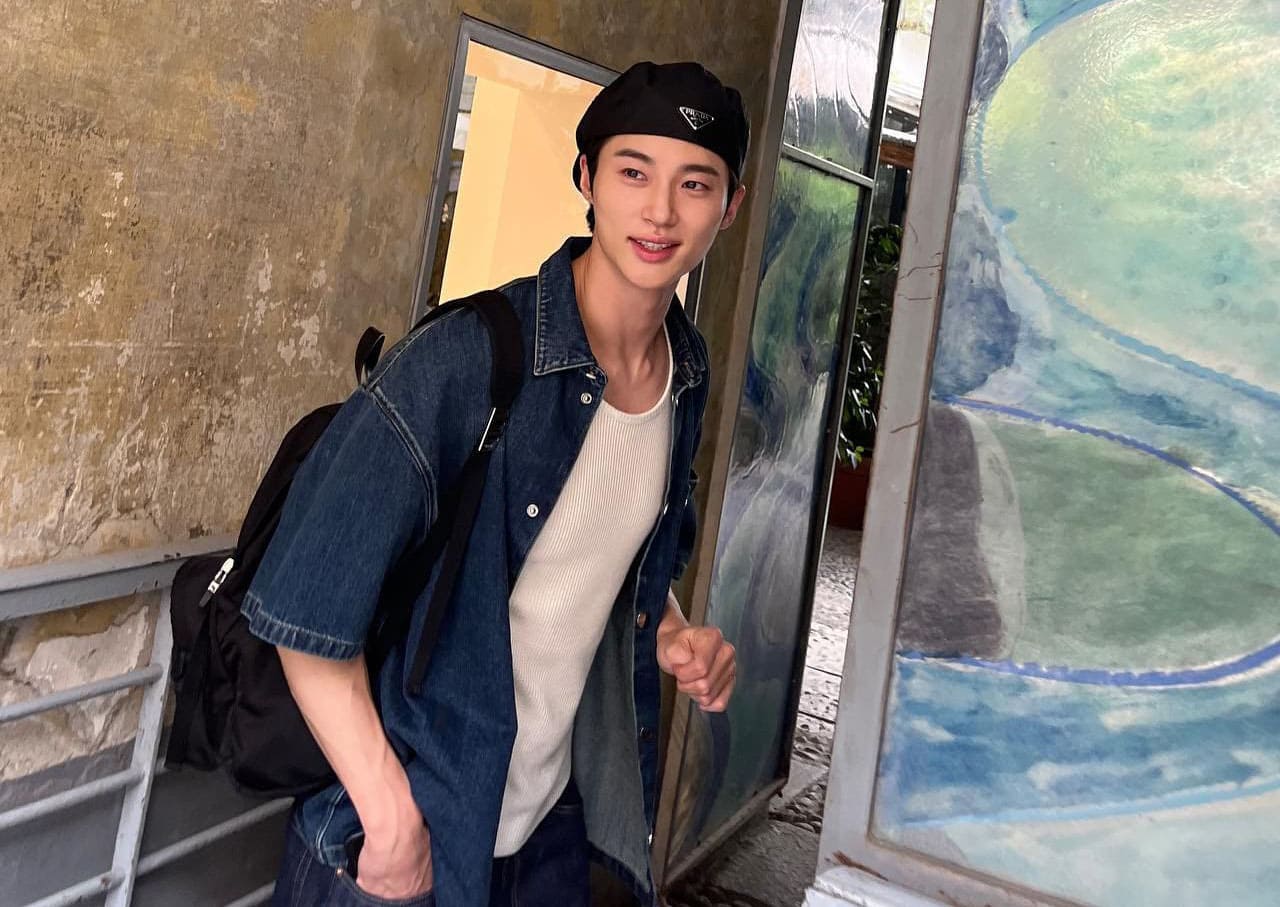 Byun Woo-seok Claims Top Spot in 'Hot Character Awards' for Third ...