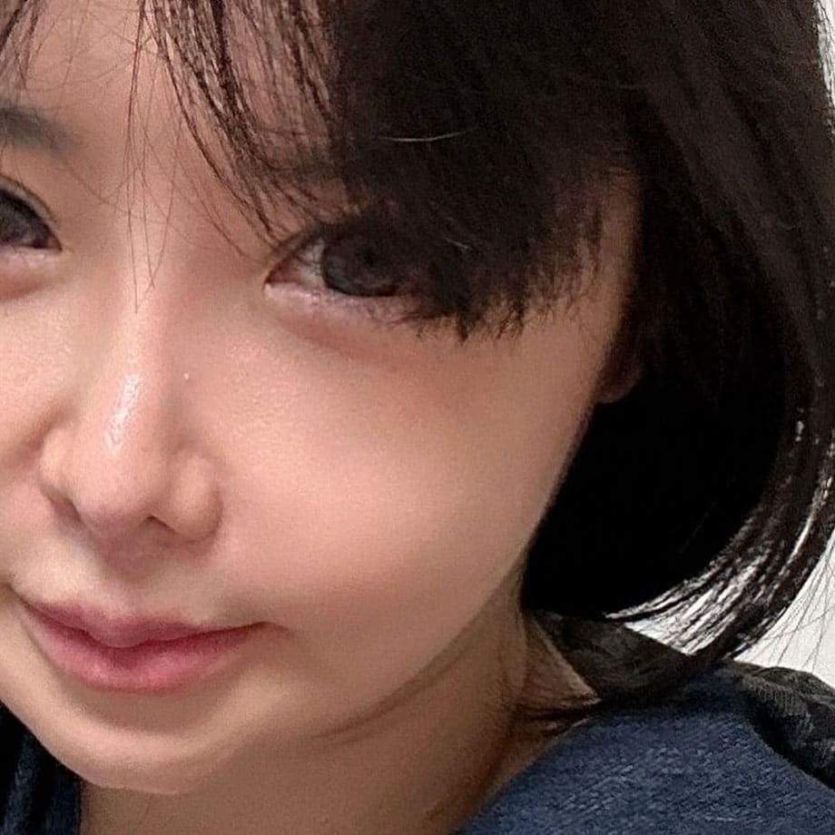 Park Bom Reveals Another New Look as 2NE1 Prepares for Reunion