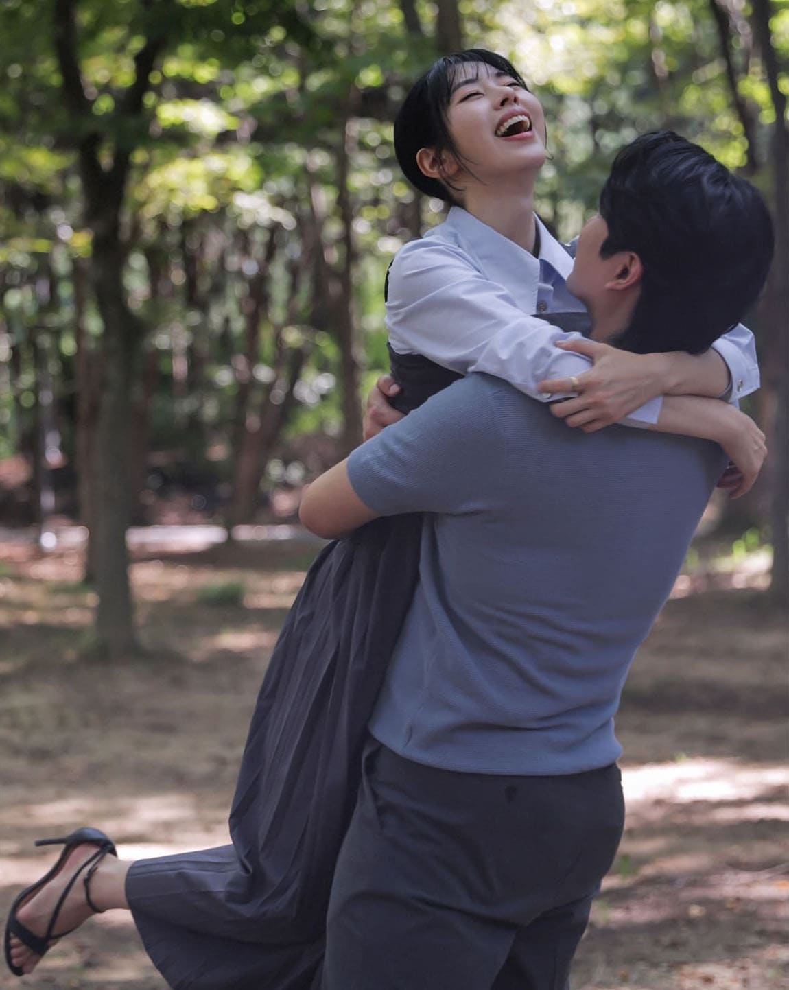 Lawyer and TV Personality Seo Dong-joo Shares Sweet Engagement Message