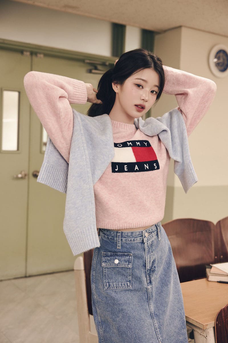 Jang Won-young's Magic: Turning a Cardigan into a Sexy Statement [Photoshoot]