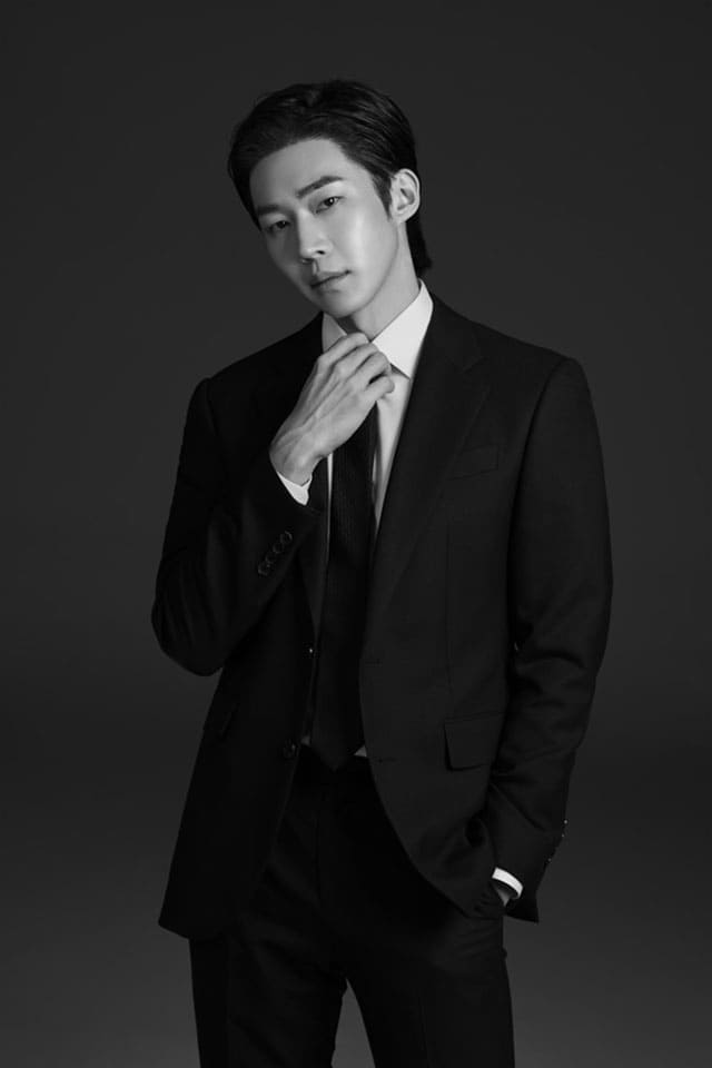 [Interview②] 'The Tyrant' Actor Moo Jin-sung: "I Admire Cha Seung-won's ...