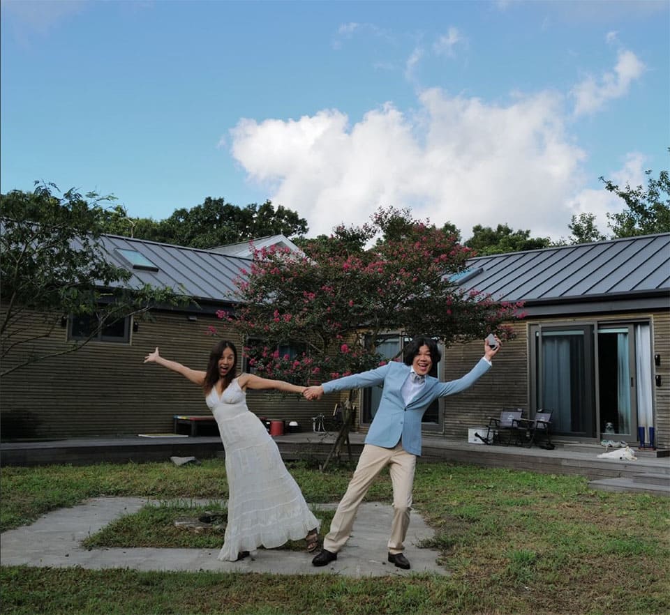 Lee Hyori and Lee Sang-soon Celebrate 11th Wedding Anniversary with ...