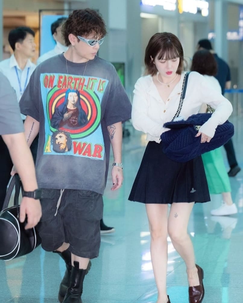 HyunA ♥ Yong Jun-hyung Exude 'Married Couple' Vibes at the Airport