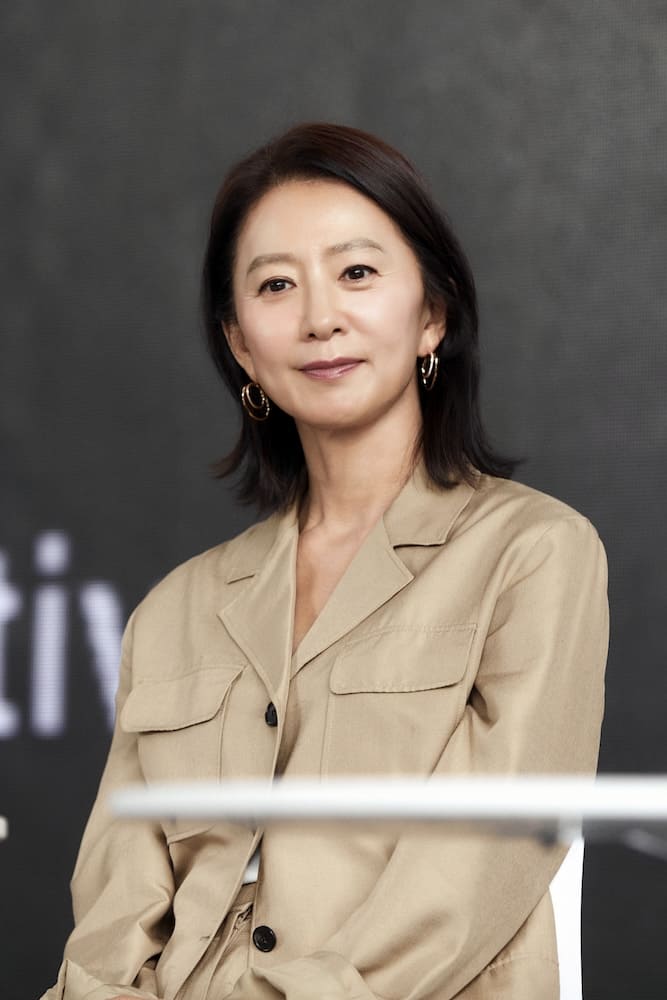 Kim Hee-ae Steals the Spotlight with Elegant Presence atBIFF