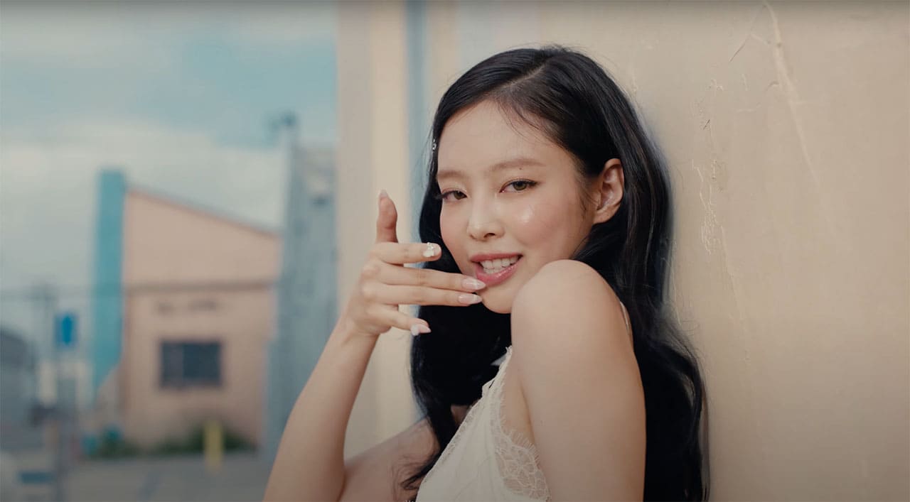 Jennie’s Fierce Return: 'Mantra' MV Oozes Confidence and Style
