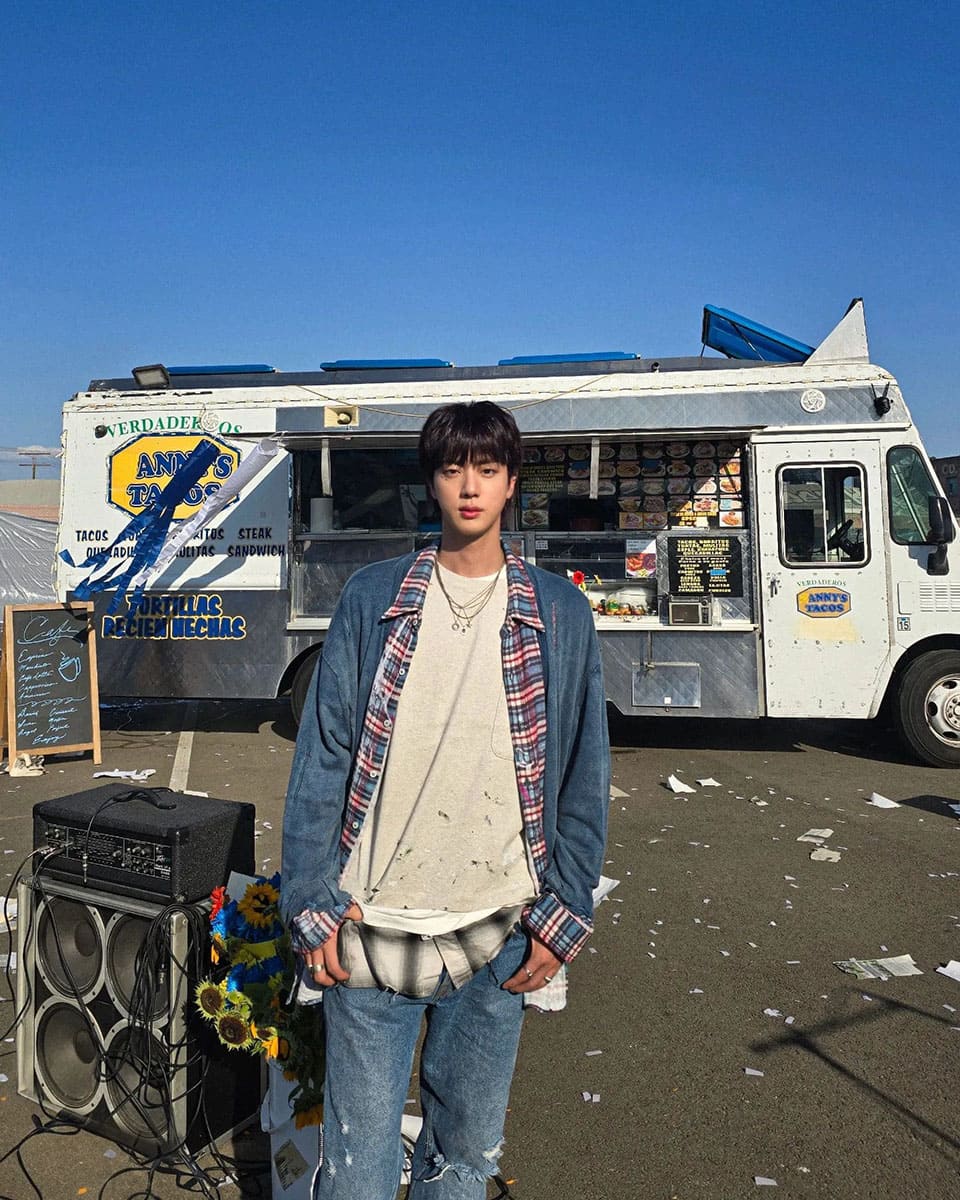 BTS Jin to Be First Guest on Ryu Ho-jin’s New Variety Show 'Handsome Guys'