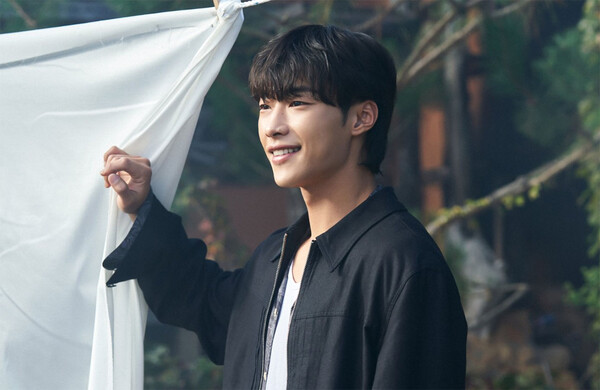 Woo Do-hwan on ‘Mr. Plankton’: "I Wanted to Express the Freedom Within Me"