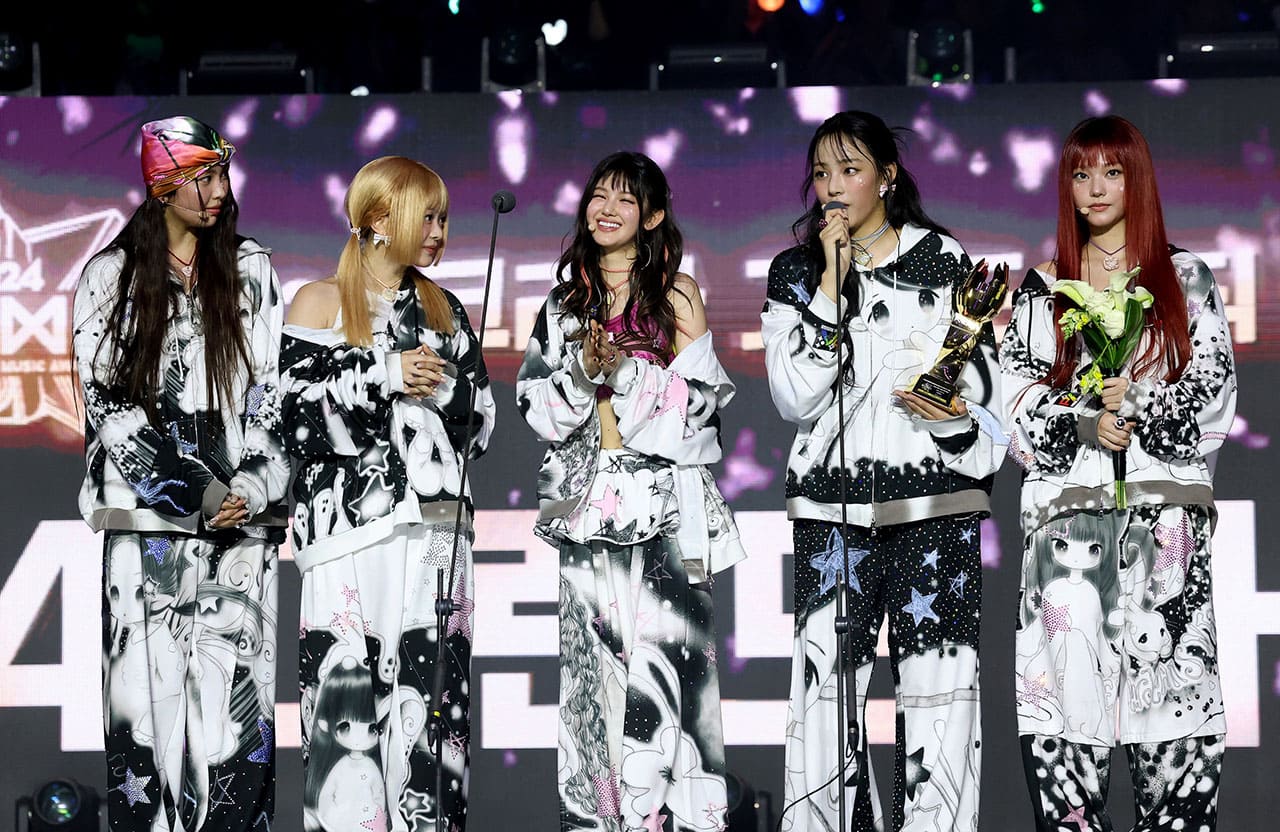 NewJeans Wins Big at '2024 KGMA' with Grand Artist Award and More