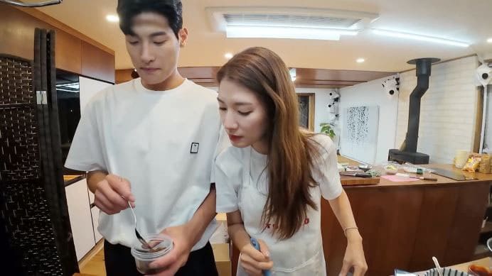 Heeyoung ♥ Jinyoung’s Romance Heats Up on 'Love After Divorce 6'