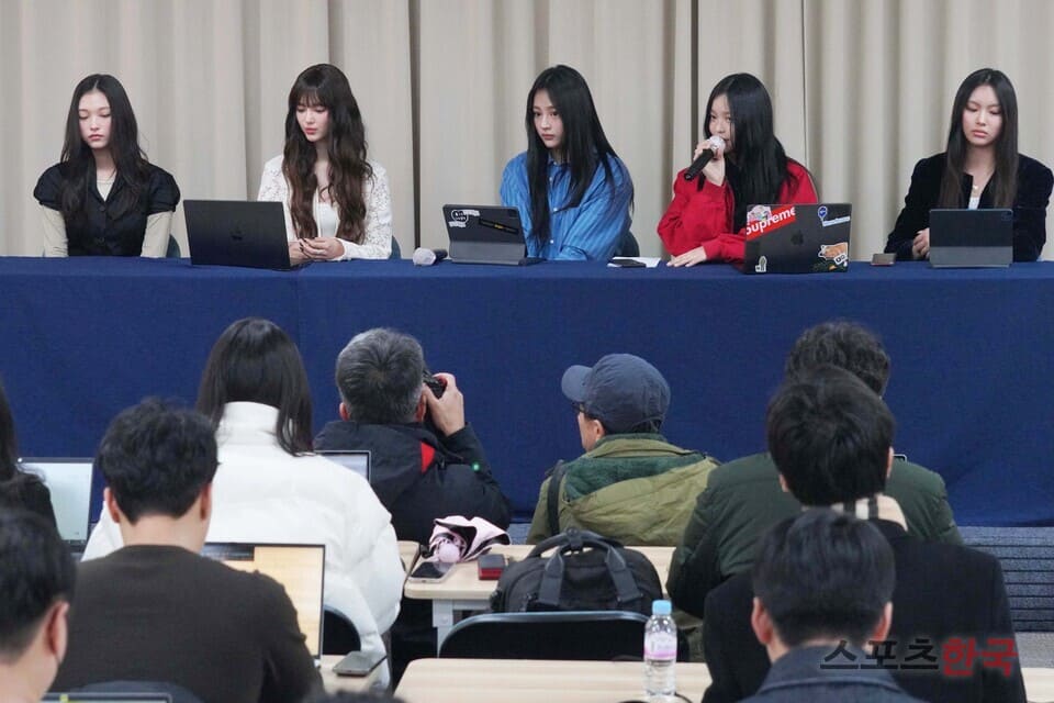 ADOR Responds to NewJeans’ Contract Termination Declaration "Let’s Meet and Talk"