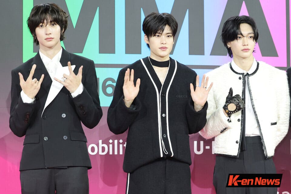 RIIZE Wins 'Rising Artist' at 2024 MMA, Shows Love for Global BRIIZE Fans