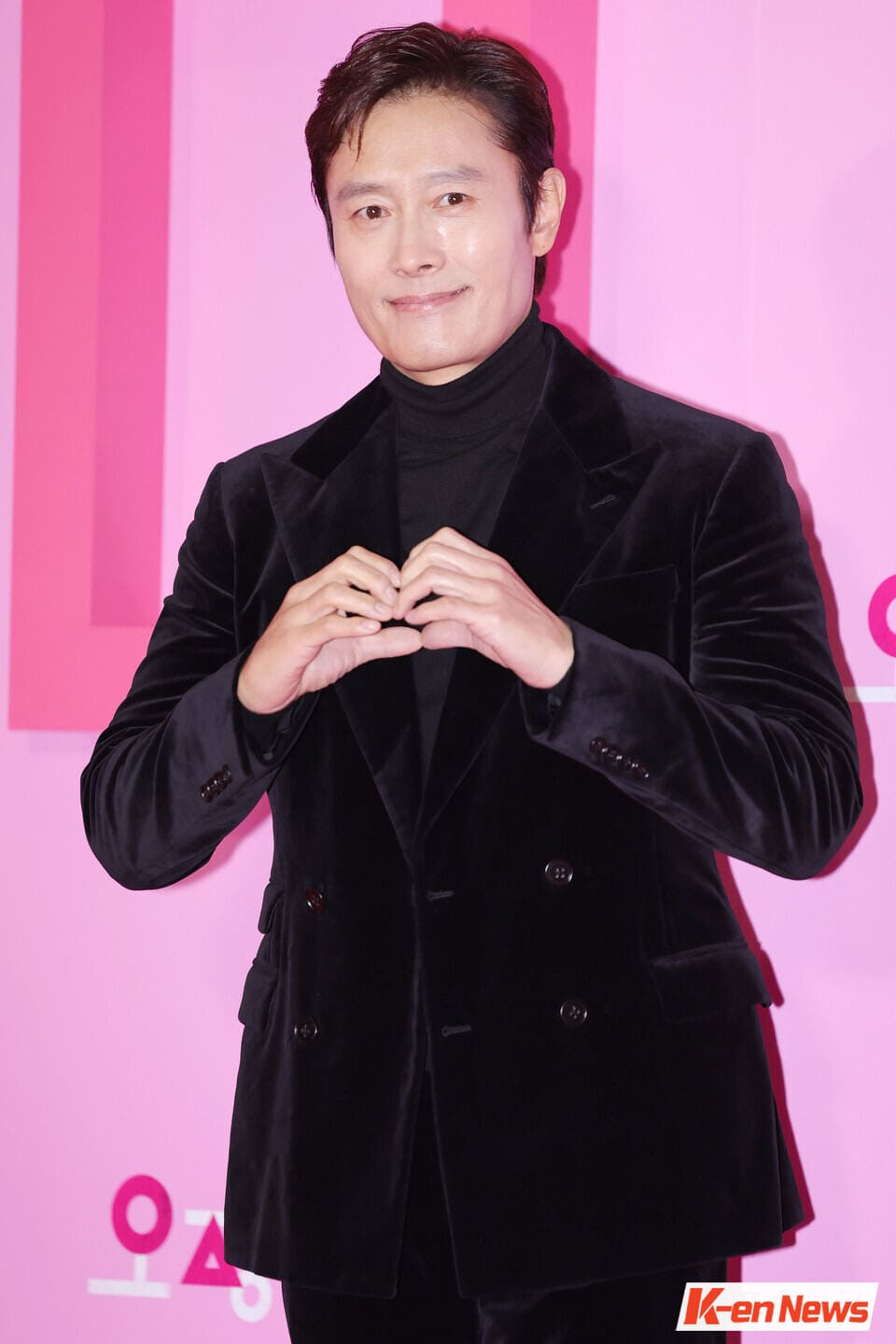 ‘Front Man’ Lee Byung-hun’s Sweet Smile