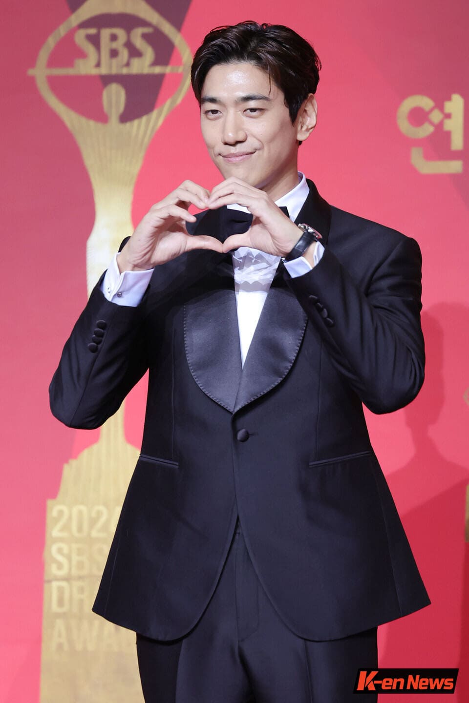 Even Villains Can Show Love Today ♥, Sung Joon X Seo Hyun Woo 'The Fiery Priest'