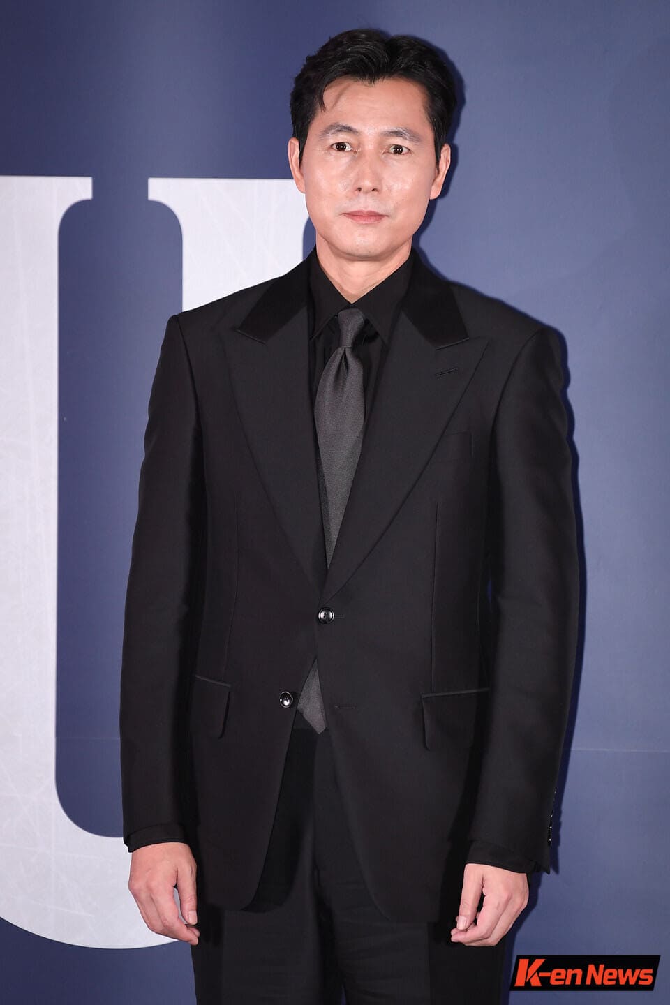 Jung Woo-sung Omitted from Agency's New Year Greetings Amid Controversy