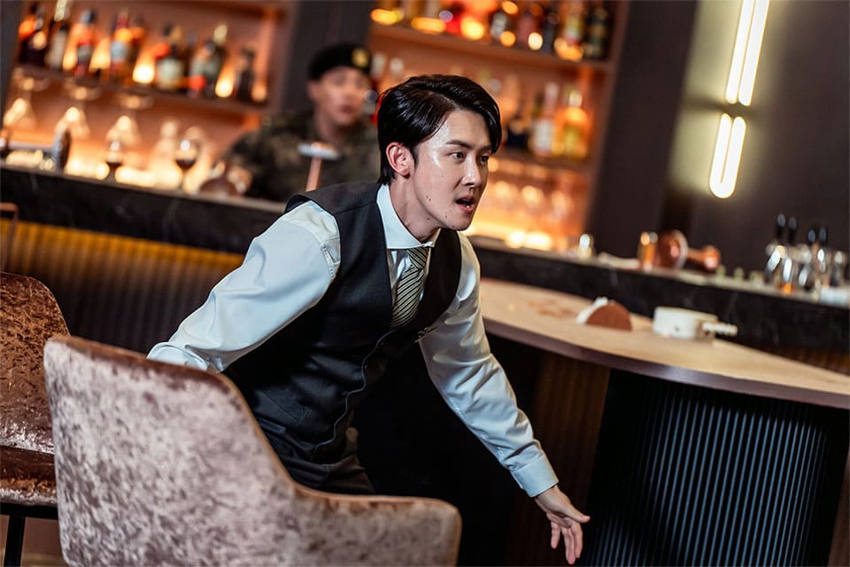 Jisoo ♥ Park Jung-min: How to Survive a Zombie Apocalypse? Stills from ...