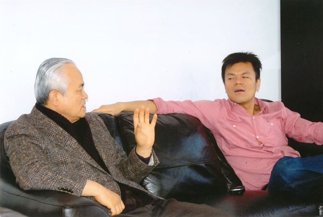 JYP Founder Park Jin-young Mourns the Passing of His Father