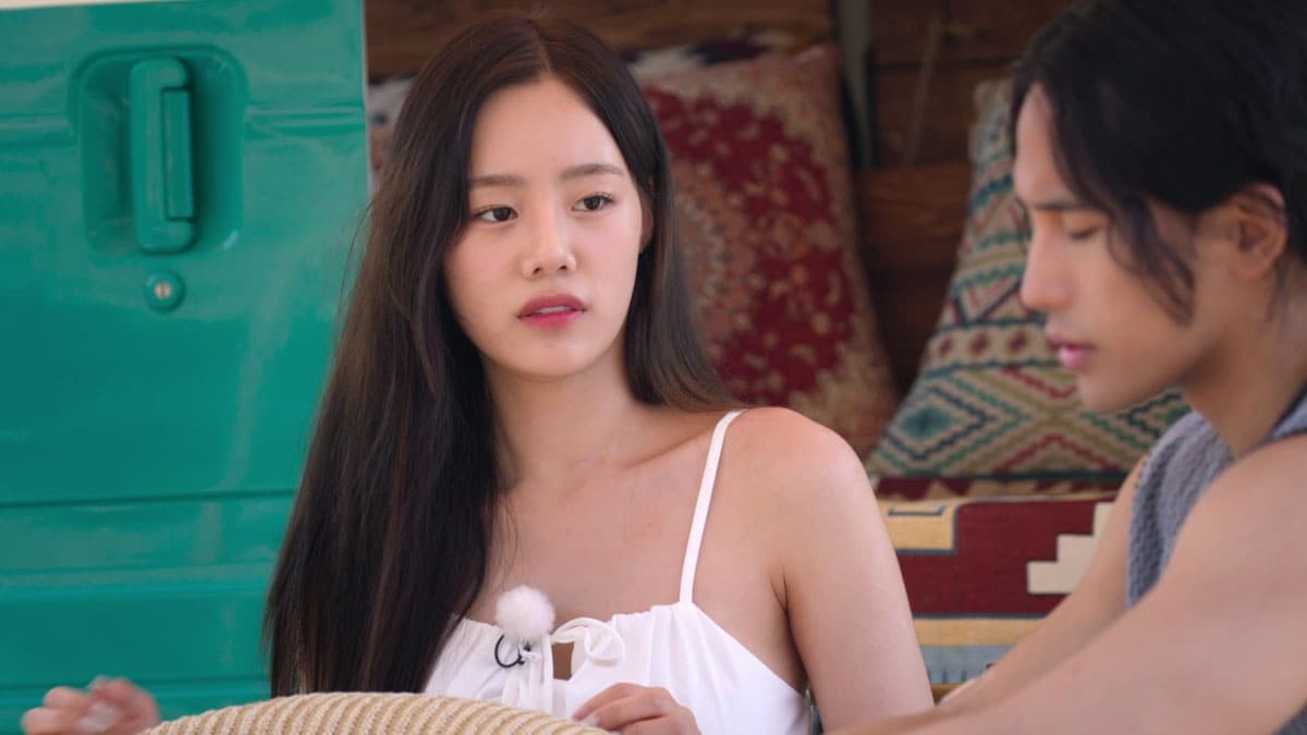 'Single's Inferno 4' Love Triangle Heats Up: Yook Jun-seo, Lee Si-an at ...