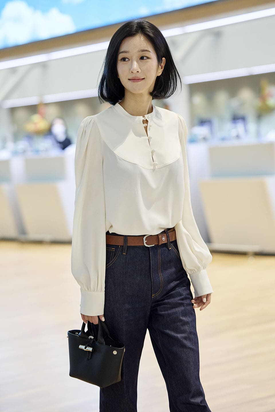 Seo Yea-ji, Goddess Arrival Even in Freezing Cold… Exudes Elegance in Airport Fashion