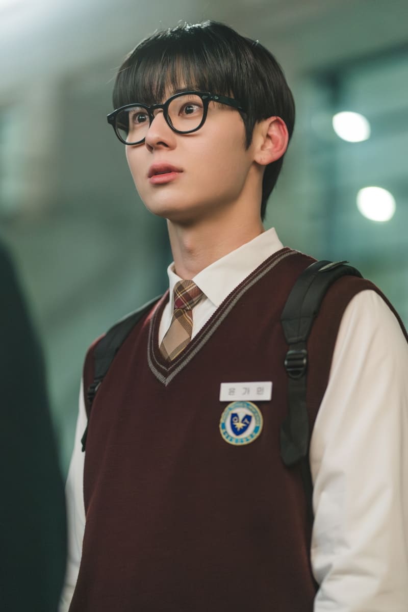 Hwang Minhyun in ‘Study Group’: Perfectly Recreates Webtoon with 100% ...