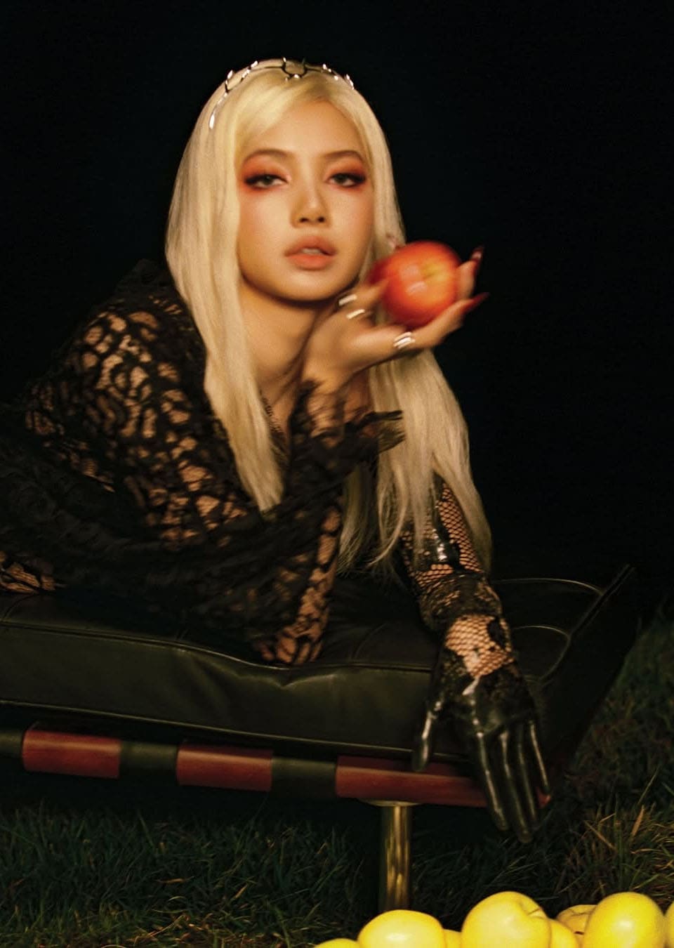 BLACKPINK’s Lisa Stuns in Sheer Bodysuit, Flaunting Mesmerizing Beauty