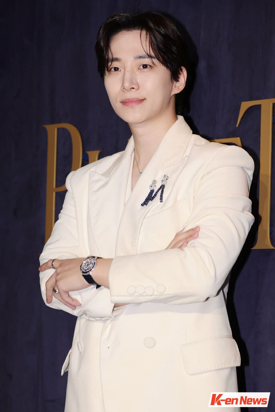 Lee Junho Transforms from Silver Spoon to Survival CEO in New Drama