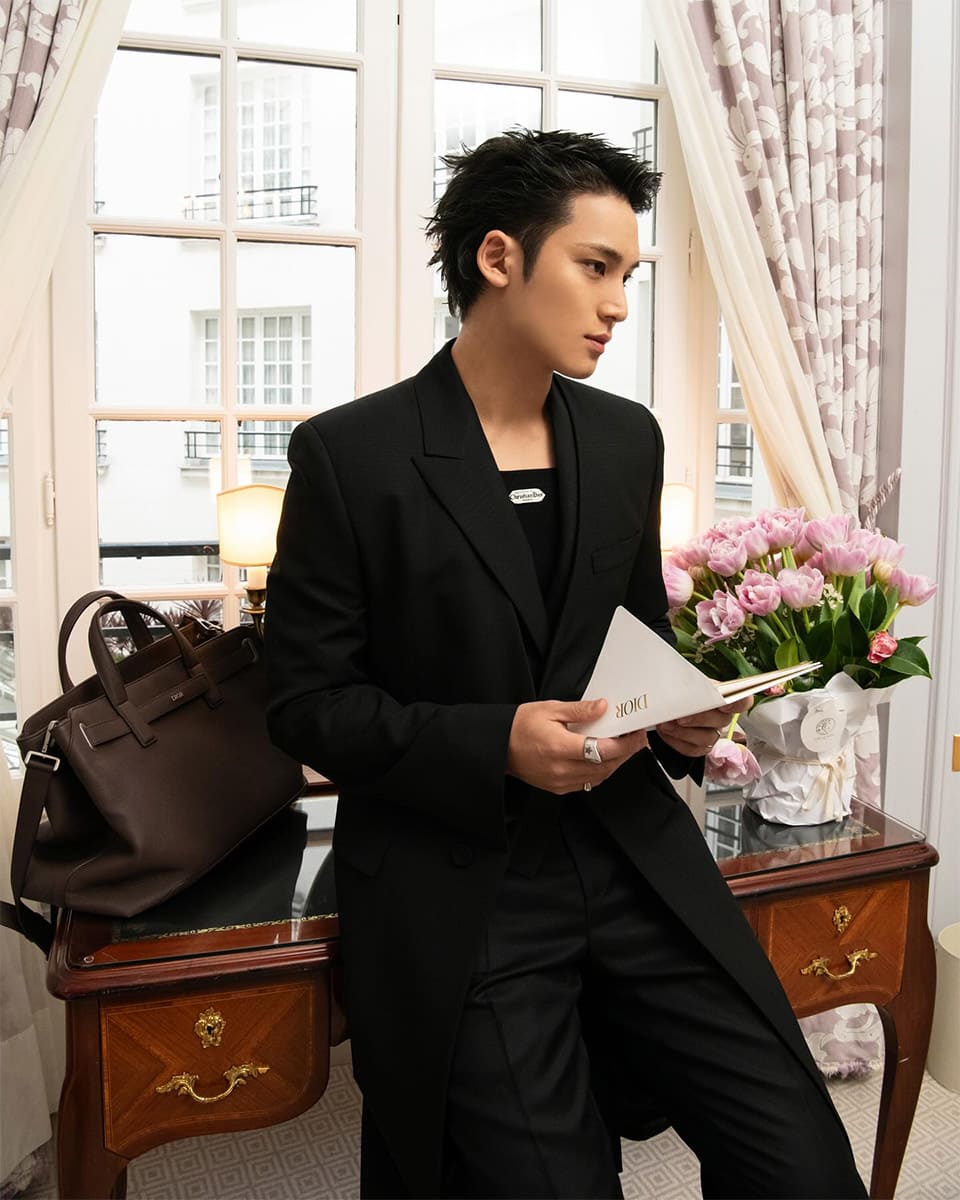 'Mingyu with Flowers' Takes Over Paris… Dior Event Shines with His Visuals