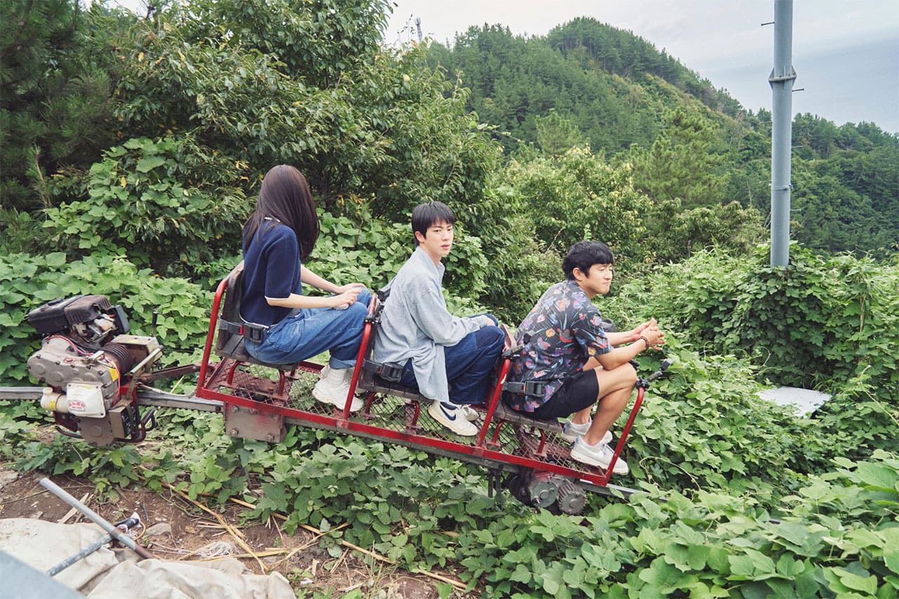 BTS Jin and Kian84 Run a Guesthouse Together in 'Kian’s Bizarre B&B ...