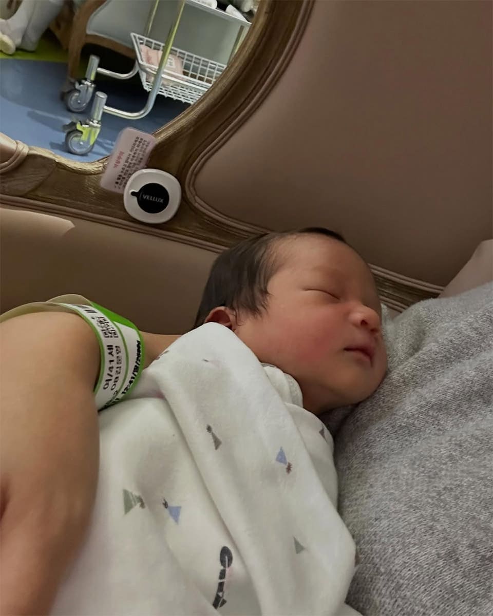 Son Dam-bi Shares First Photo with Newborn Daughter: “Our Little Miracle”